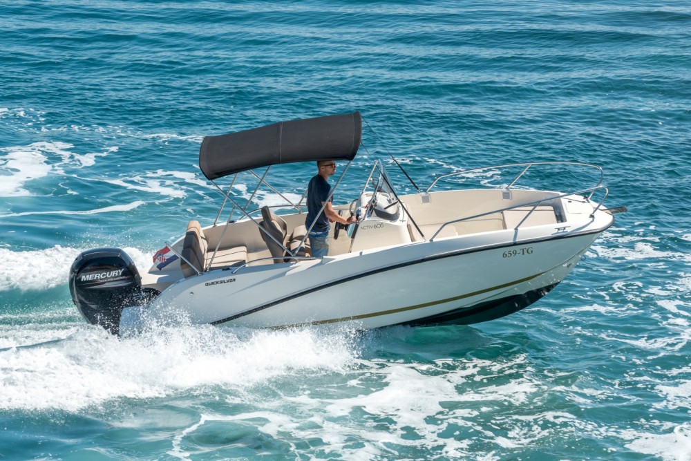Noleggio Barca a motore Quicksilver Activ 605 Open a Split - SamBoat